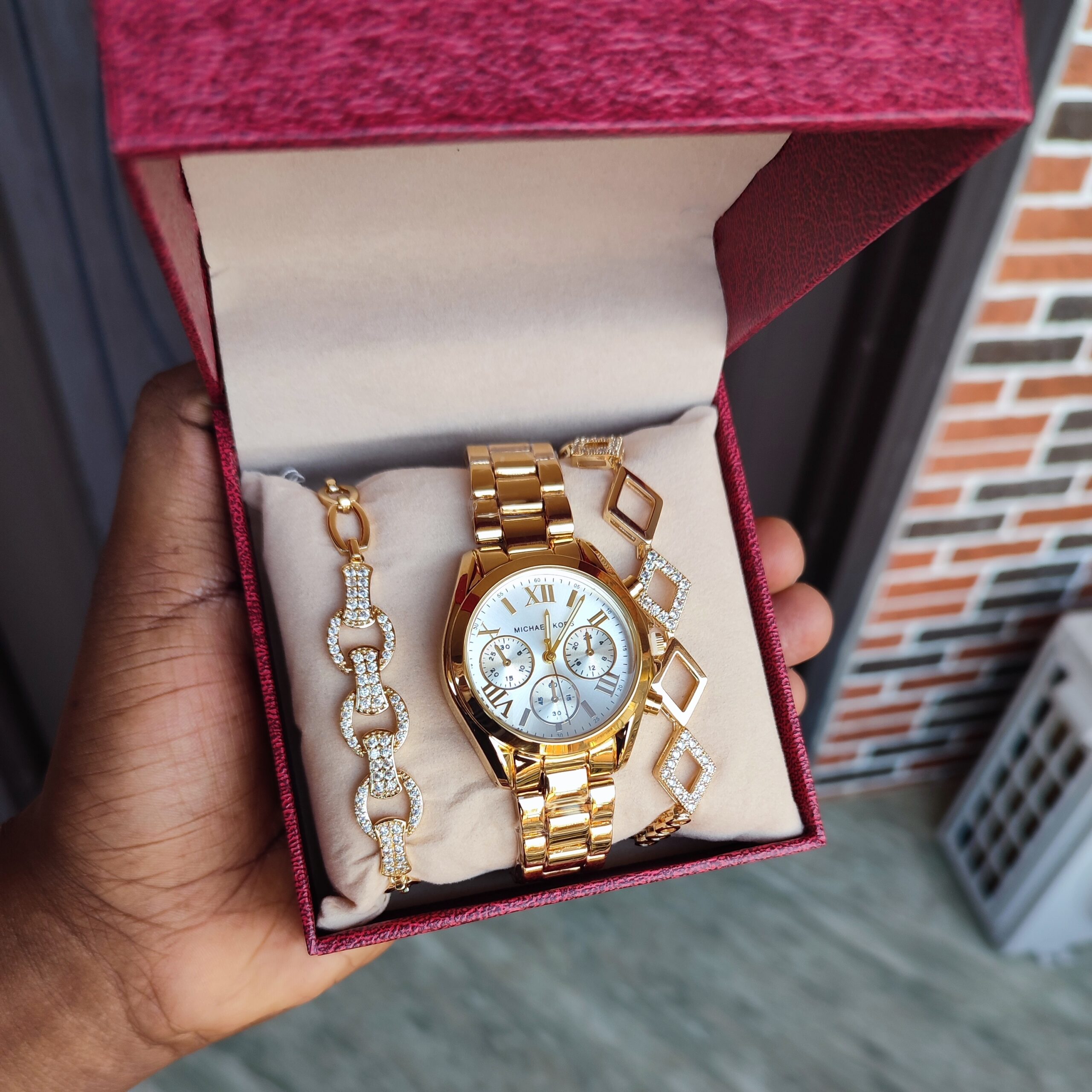 WOMEN WATCH SET ( GIFT FOR HER ) - DOR Collections Store